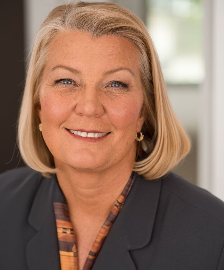 1704 NW 97th ST, Seattle, WA 98117